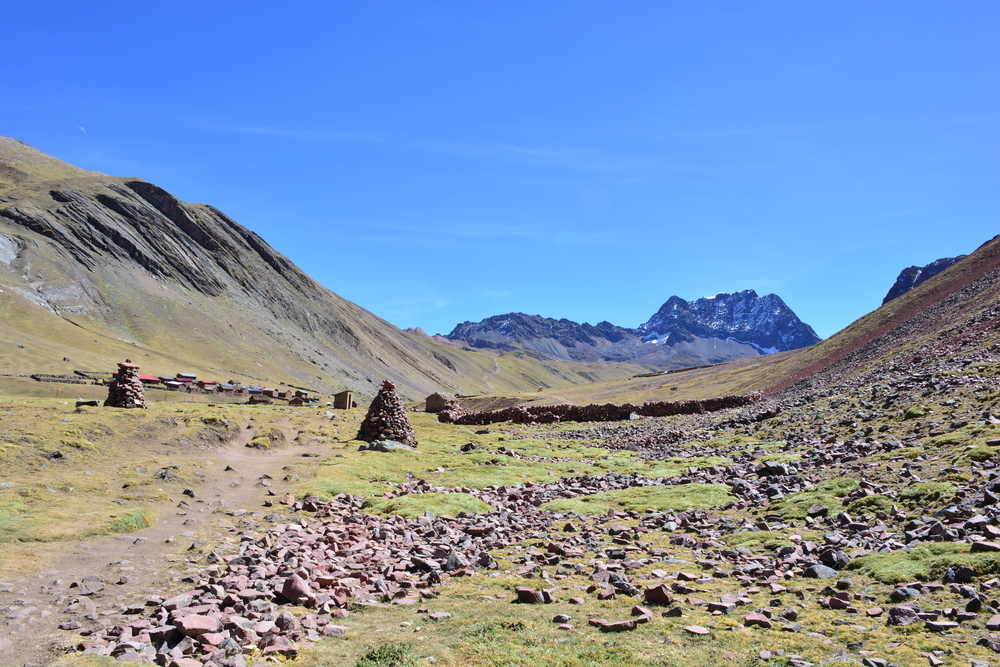 Cerro Colorado: Conheça as montanhas coloridas do Peru – Travellers Review